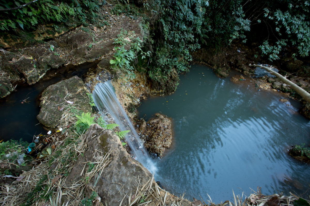 Cascata do Parque Lago do Cortado reserva boas surpresas aos visitantes