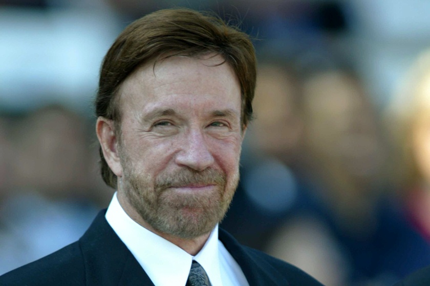 Chuck Norris processa empresa que o mostra com disfunção erétil ... Chuck Norris processa empresa que o mostra com disfunção erétil ...