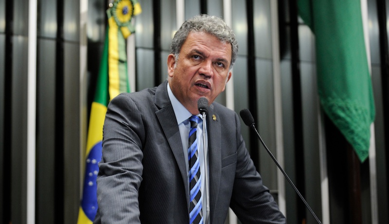 Senador mais do que triplica o patrimônio durante o mandato