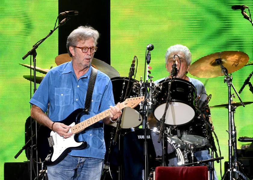 Eric Clapton revela surdez gradual e dificuldade para tocar guitarra ...