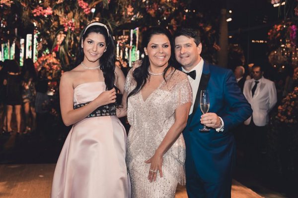 Marcela Perboni celebra os 15 anos com show de Jorge & Mateus