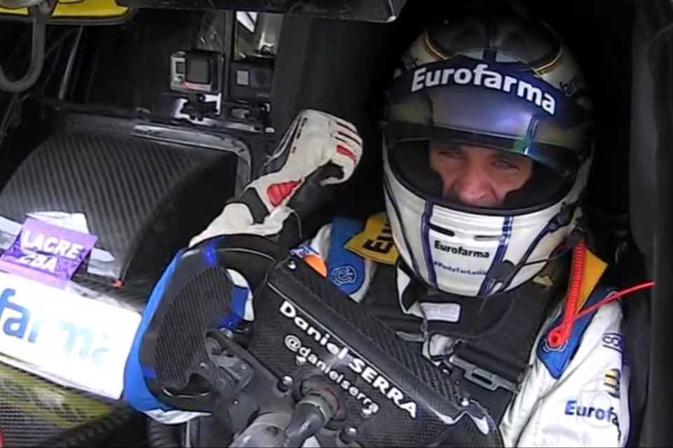 Daniel Serra iguala o pai Chico e conquista o tri da Stock Car
