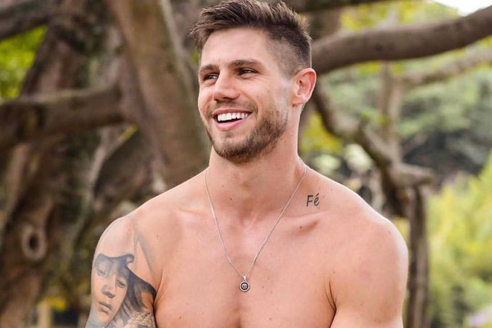 Ex-BBB Jonas Sulzbach muda visual e aposta em cor diferentona nos ...