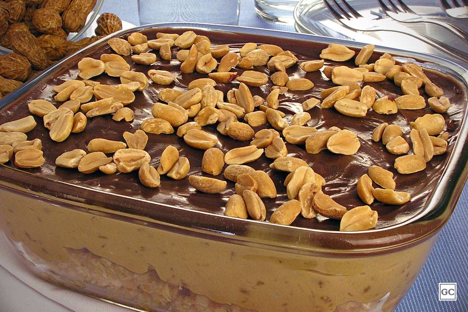 Sobremesa gelada de Charge: receita é feita com chocolate, biscoito e ...
