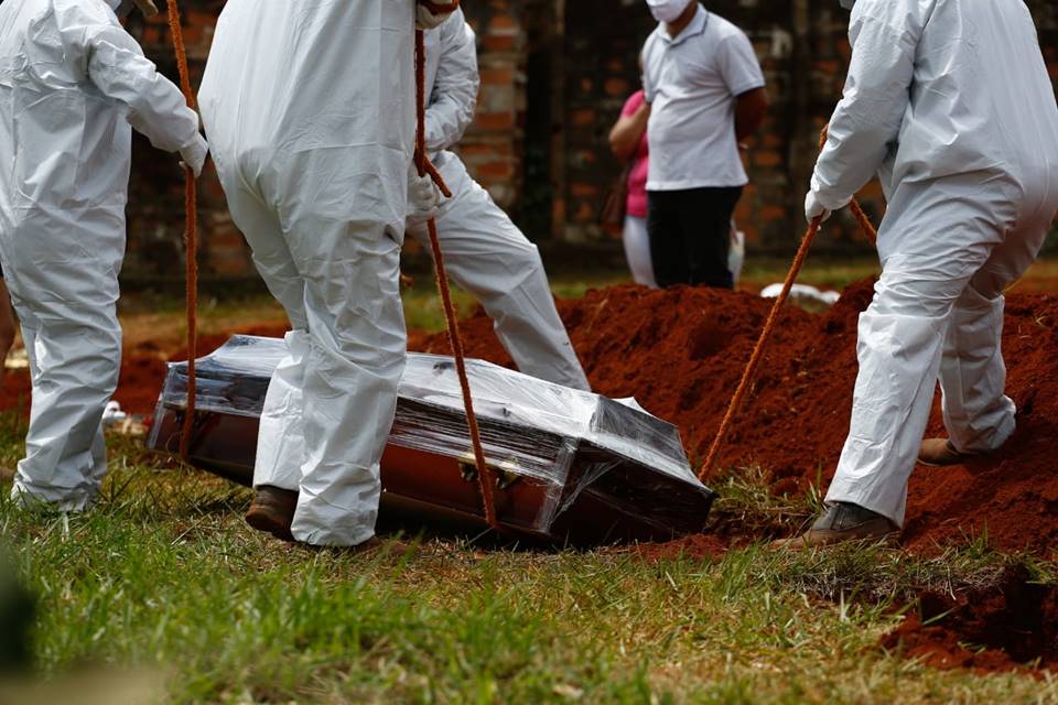 Em 12 dias, abril já é o segundo pior mês em mortes por Covid-19 ...