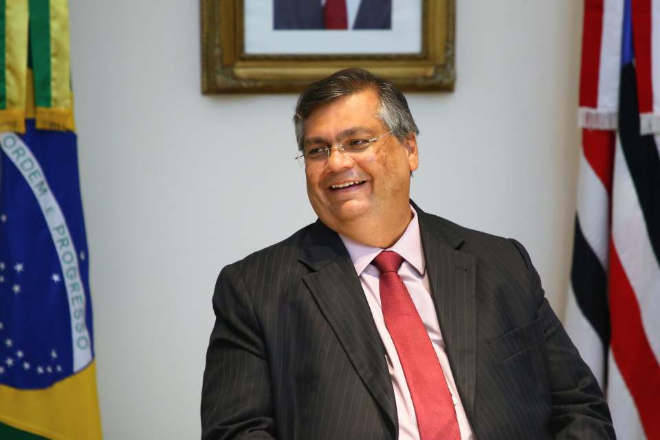 Flávio Dino não quer Justiça se Lula desmembrar Segurança da pasta