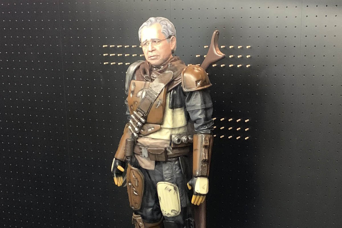Empresa da Faria Lima faz estátua de Guedes inspirada em Star Wars