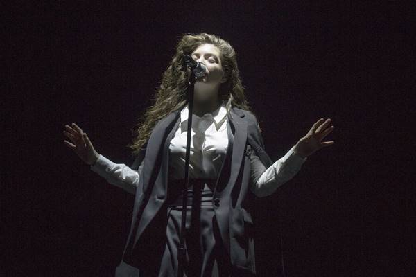 Lorde: confira 30 looks para entender a evolução de estilo da cantora ...