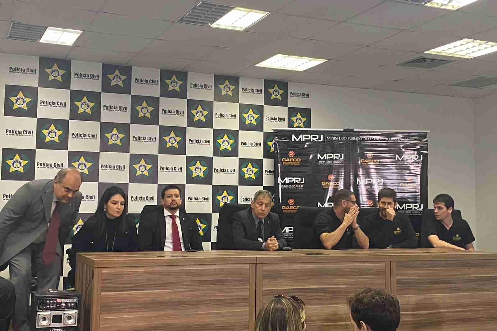 Policiais Colocavam Milicianos Em Grupos De Whatsapp Da Polícia Do Rio
