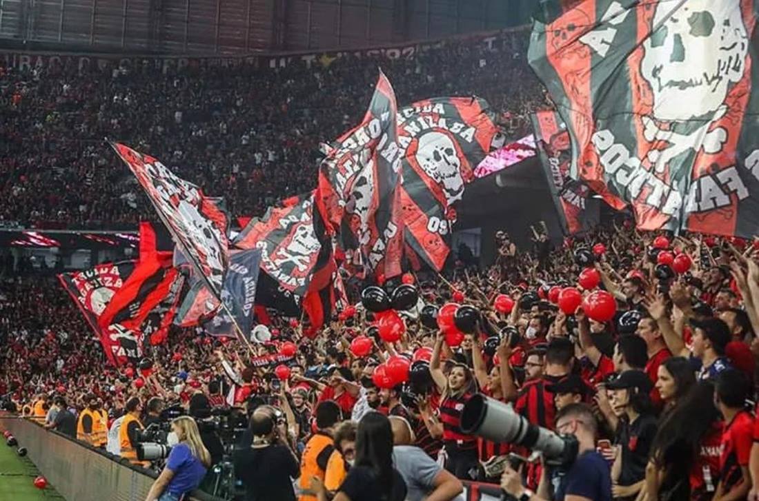Athletico veta materiais de torcidas organizadas na Arena da Baixada
