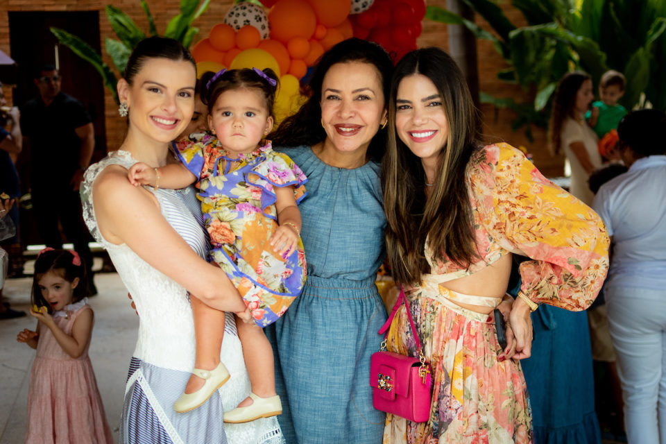Duda Portella e Juliano Amorim celebram os 3 anos do caçula, Joaquim
