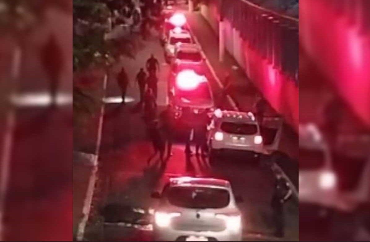 Mãe E Filho São Mortos A Tiros Dentro De Carro Em Sp Metrópoles