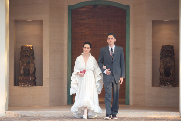 Elizabeth Amorim e Antonio Veronese se casam em fim de tarde especial