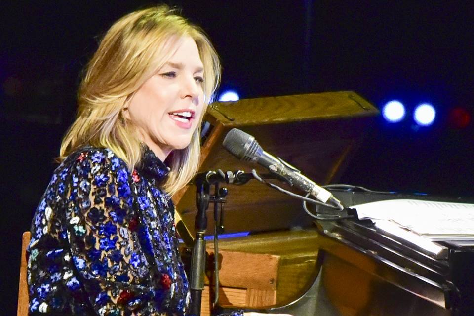 Diana Krall: venda geral de ingressos para show começa hoje | Metrópoles Diana Krall: venda geral de ingressos para show começa hoje | Metrópoles