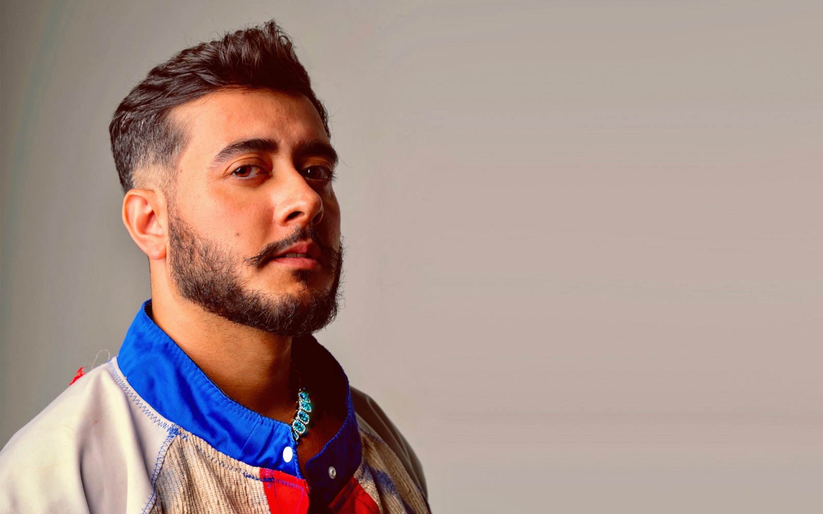 Conheça Nahoum, promessa do pop nacional