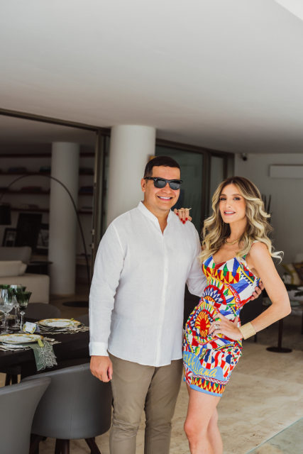 Marcelo Chaves é celebrado por Mayra Perin em almoço de aniversário ...