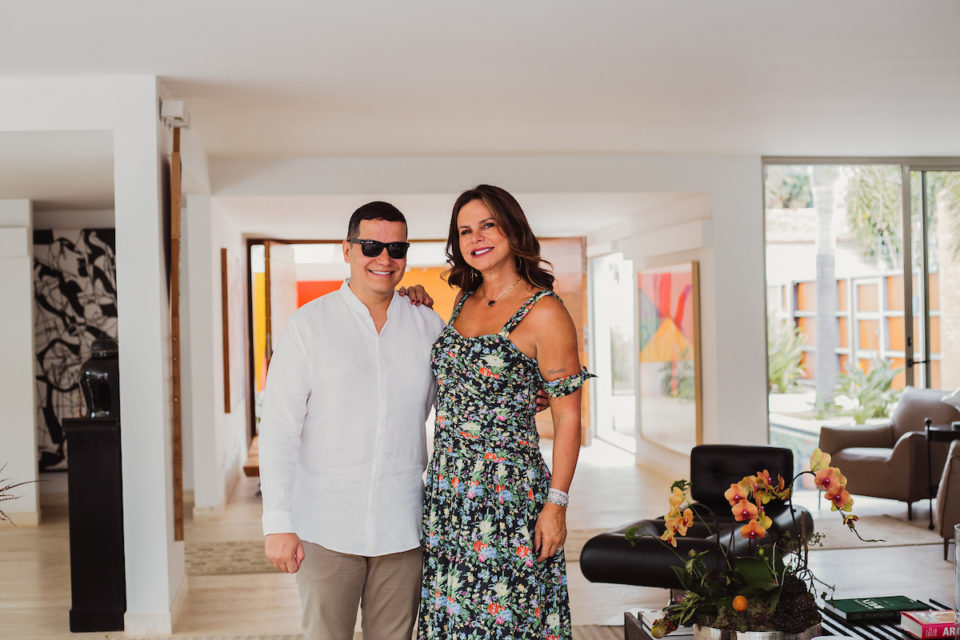 Marcelo Chaves é celebrado por Mayra Perin em almoço de aniversário ...