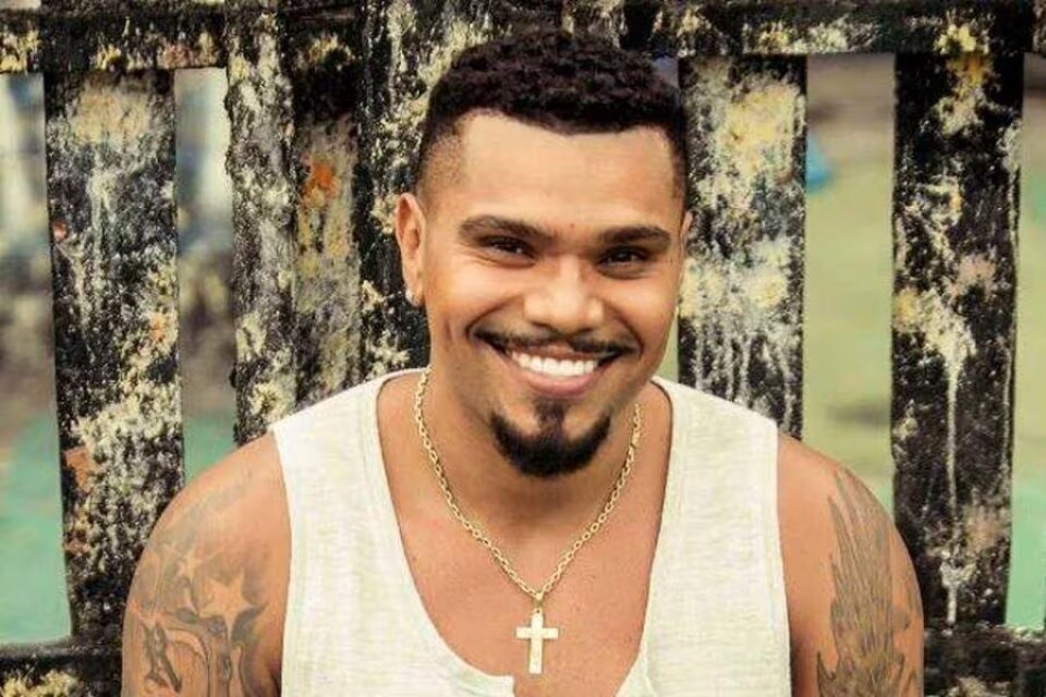 Naldo se manifesta após ser acusado de cobrar R$ 50 para tirar foto