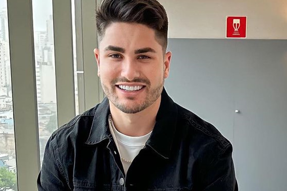 Lucas Souza recebe alta de hospital após ter vídeo íntimo vazado ... Lucas Souza recebe alta de hospital após ter vídeo íntimo vazado ...