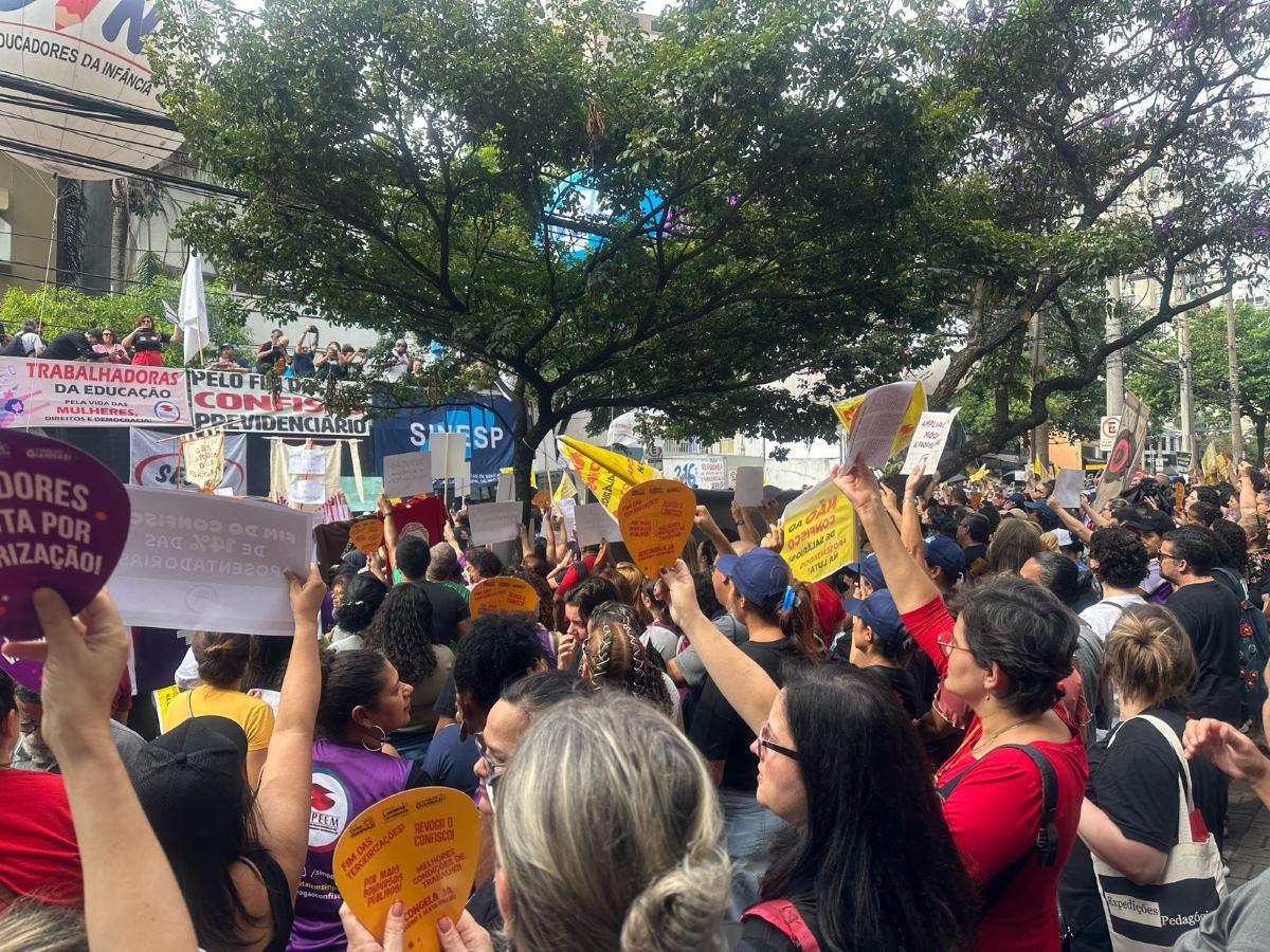 Servidores descartam proposta de reajuste de Nunes e ameaçam greve
