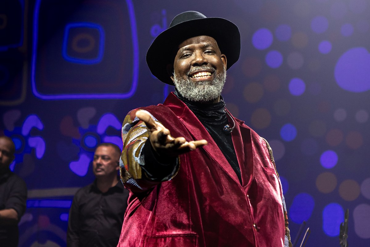 Péricles, Black Eyed Peas e mais: os lançamentos musicais da semana ...