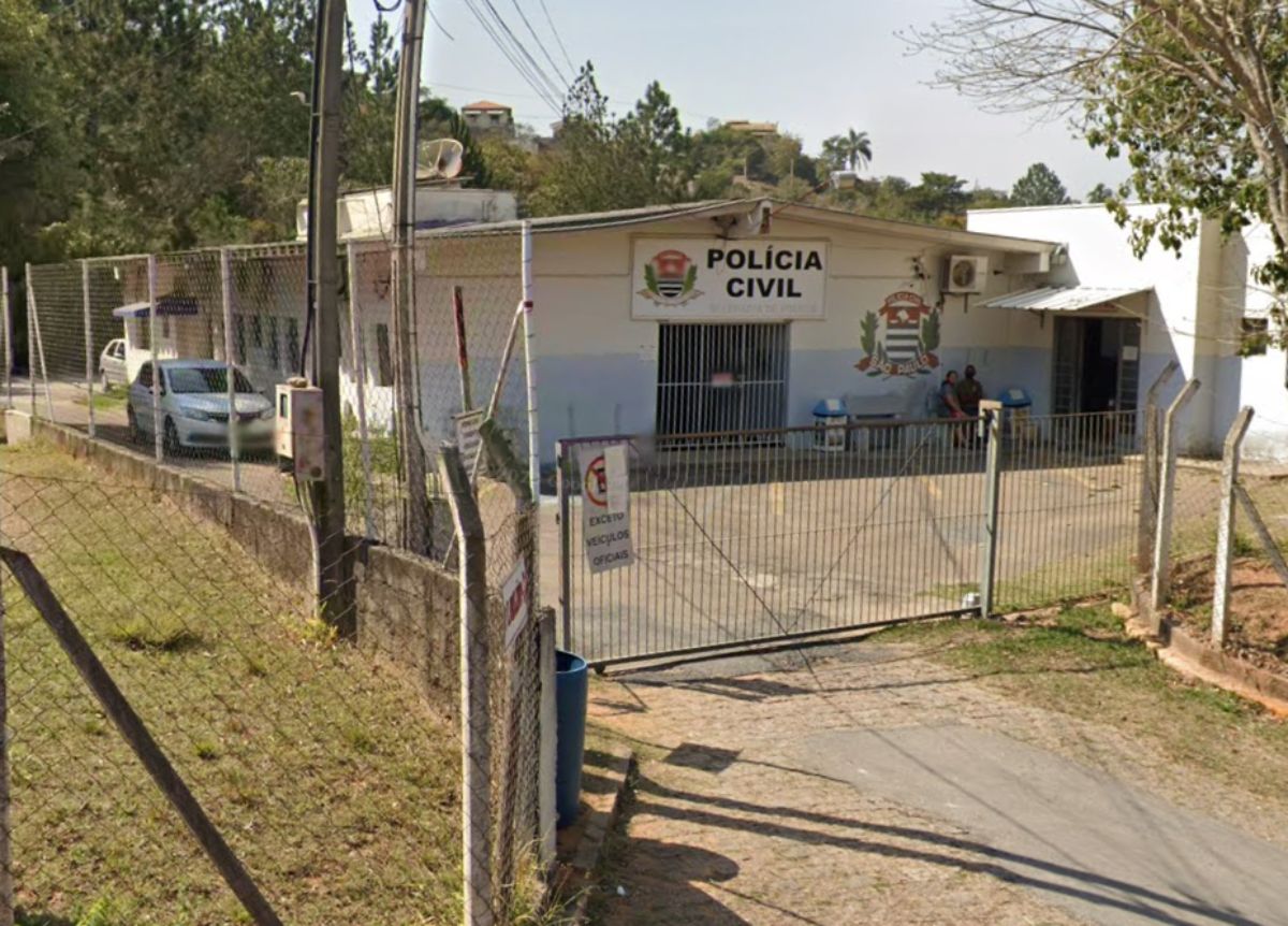 Corpo Carbonizado E De Olhos Vendados é Encontrado Em Estrada De Terra