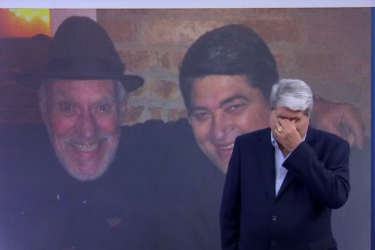 Vídeo: Datena chora ao vivo ao lembrar de colega Silvio Luiz | Metrópoles