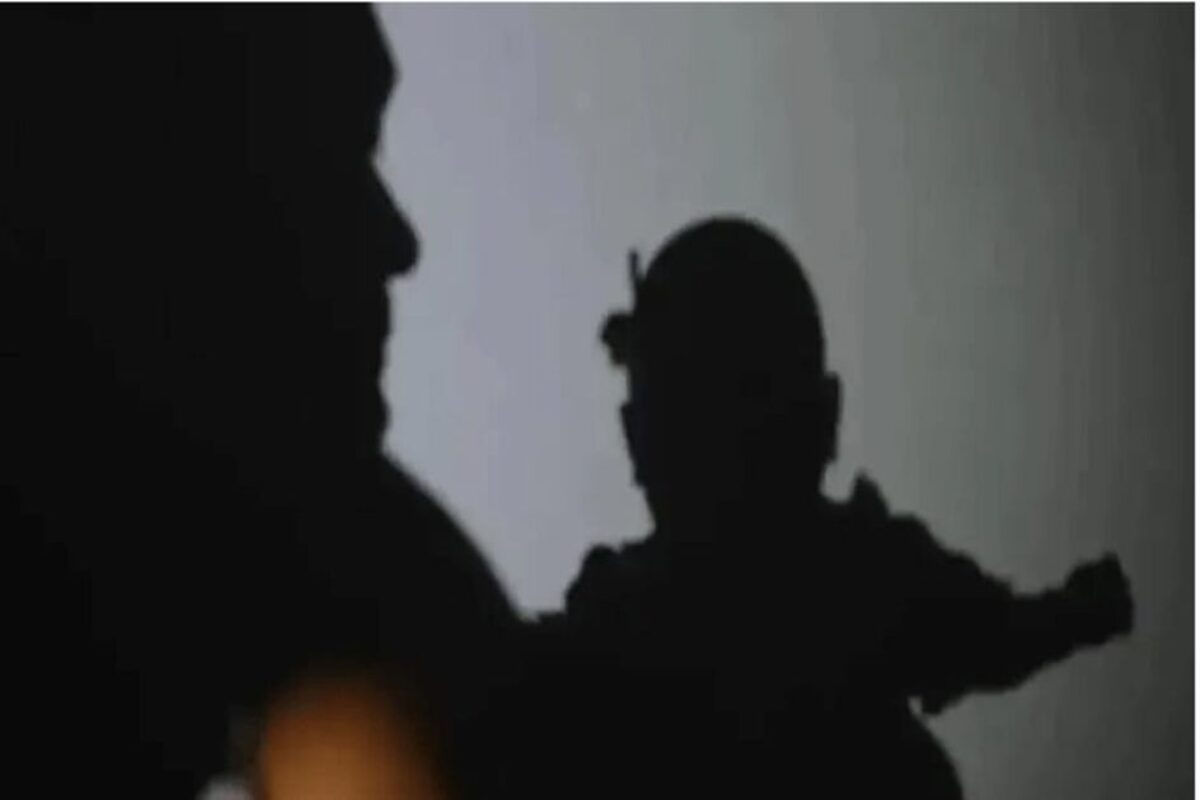 Homem suspeito de estuprar e engravidar enteada é preso em SC | Metrópoles Homem suspeito de estuprar e engravidar enteada é preso em SC | Metrópoles
