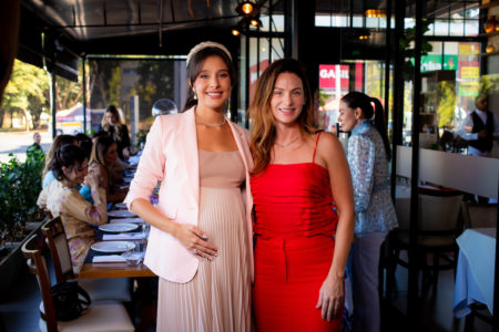 Priscila Sanchez reúne amigas em encantador almoço de aniversário