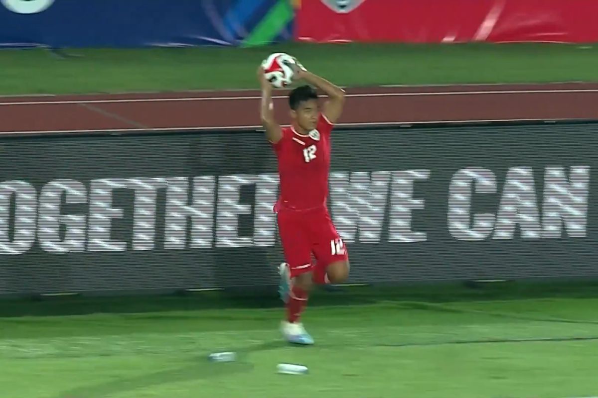 Vale? Jogador faz gol de lateral no futebol da Ásia. Assista | Metrópoles Vale? Jogador faz gol de lateral no futebol da Ásia. Assista | Metrópoles