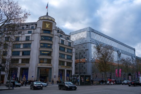 Flagship, pop-up e mais: veja diferença entre tipos de loja e funções