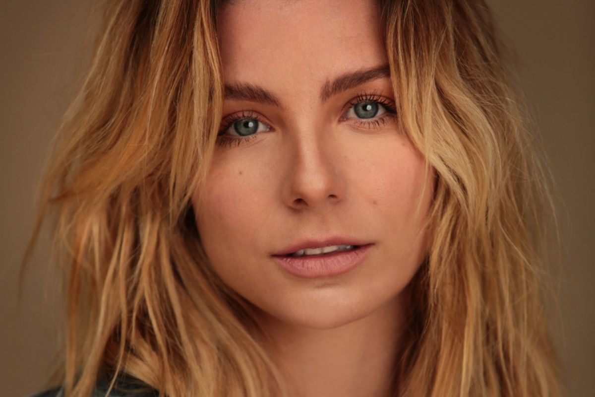 Atriz de Senna, Julia Foti quer novela e sonha com programa próprio ...