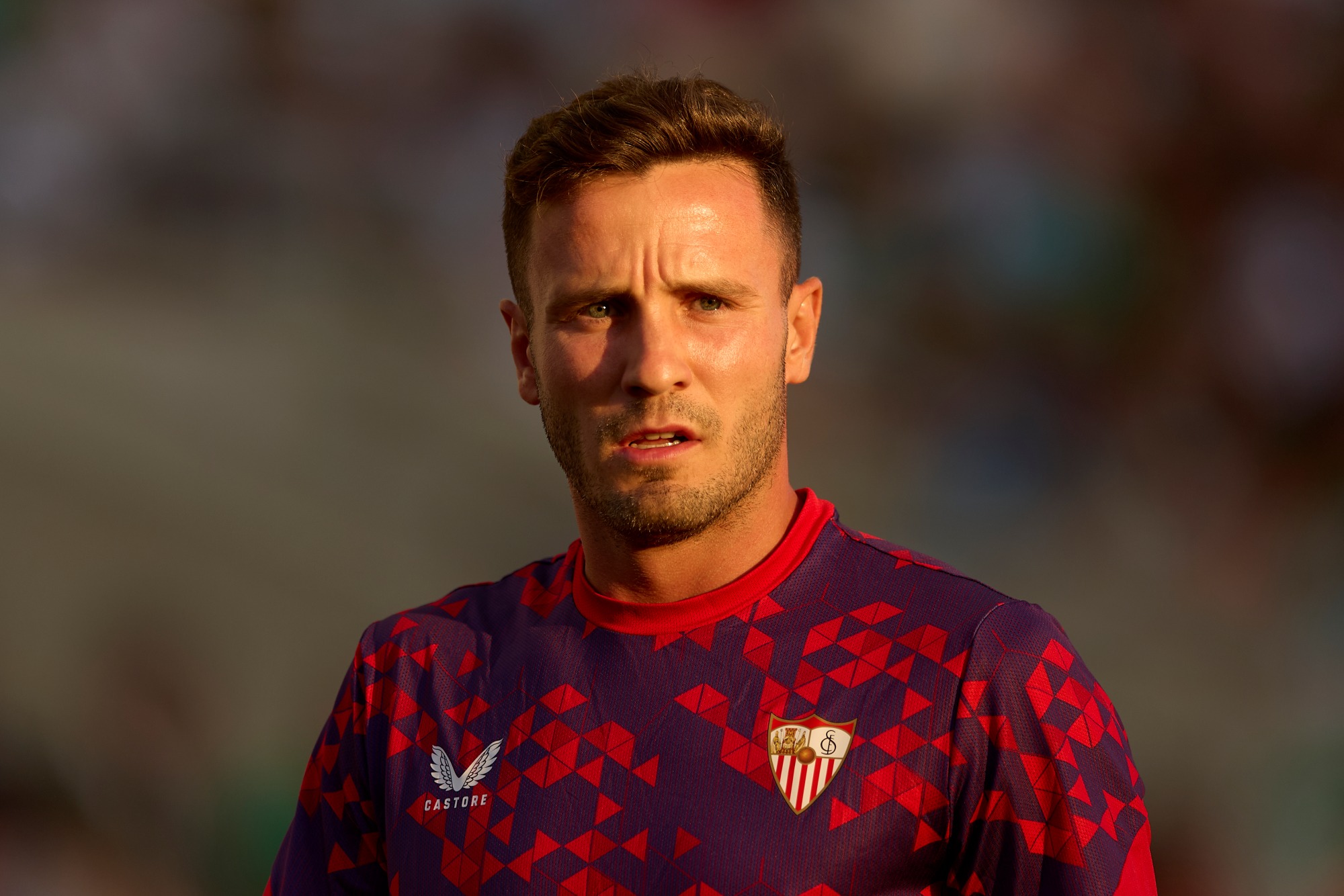Saúl desembarca no Rio para assinar com o Flamengo nesta terça | Metrópoles