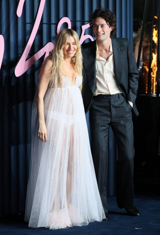Sienna Miller anuncia 3ª gravidez; relembre a trajetória da it girl